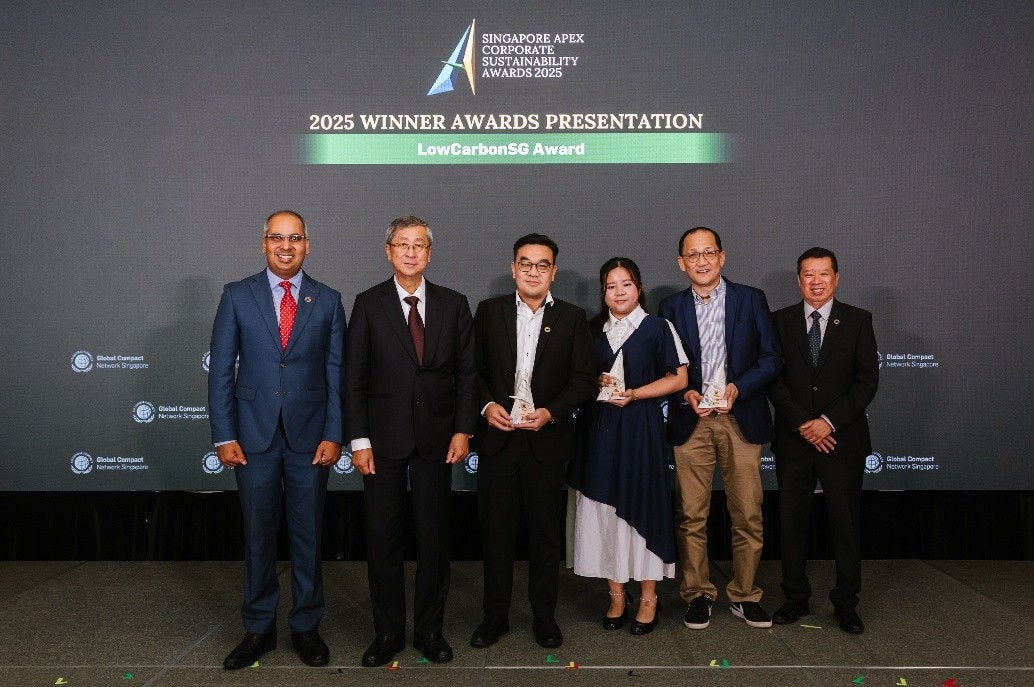 Hitachi Elevator Asia clinched LowCarbonSG award at the Singapore Apex ...